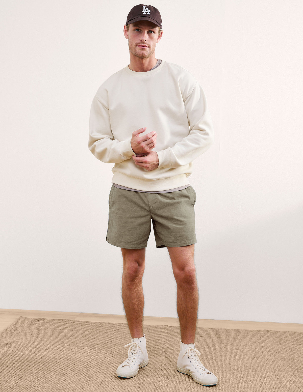 Men's Casual Elastic Waist Saturday Shorts - Grey Sage | Beyond Yoga