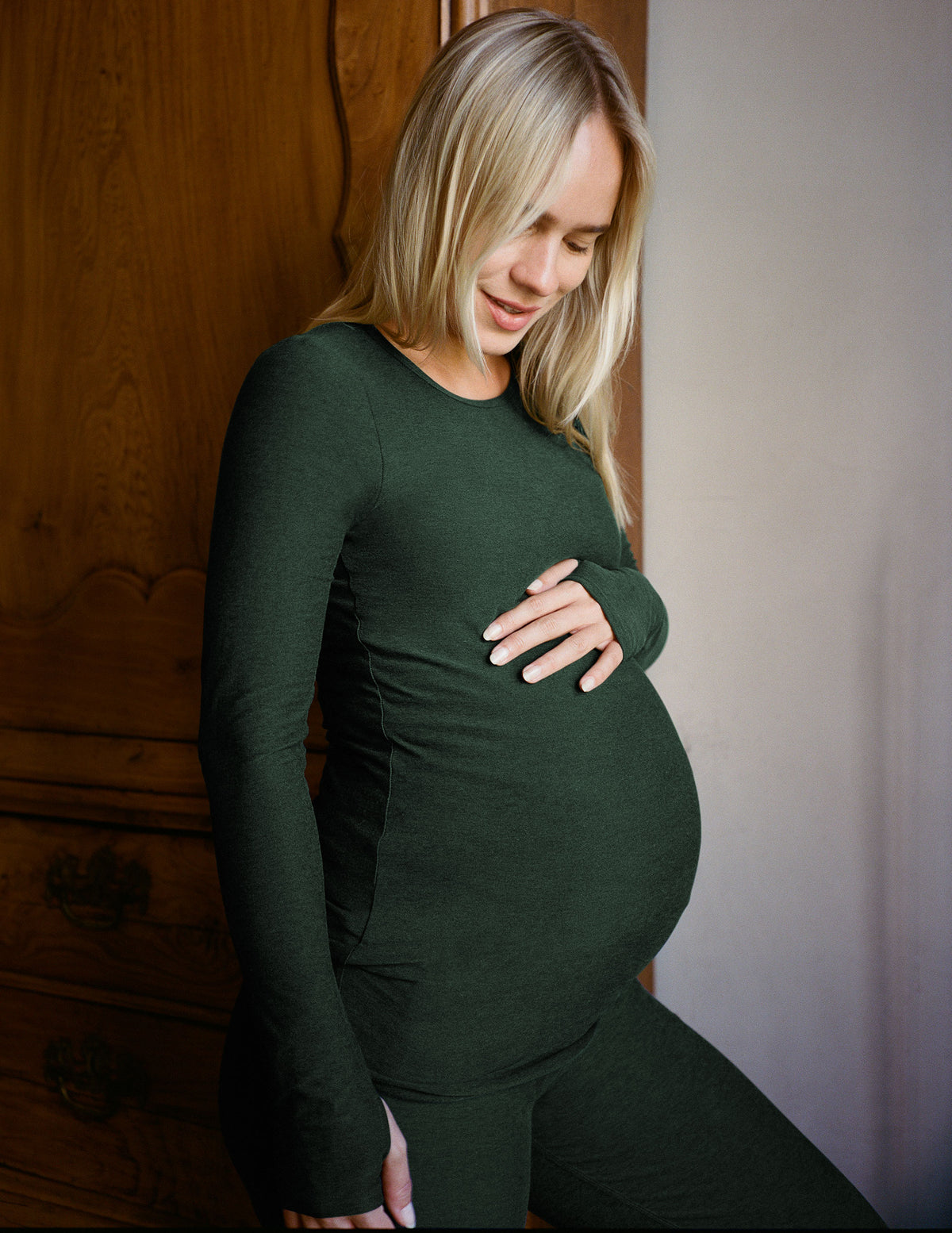 Featherweight Count On Me Maternity Crew Pullover | Beyond Yoga