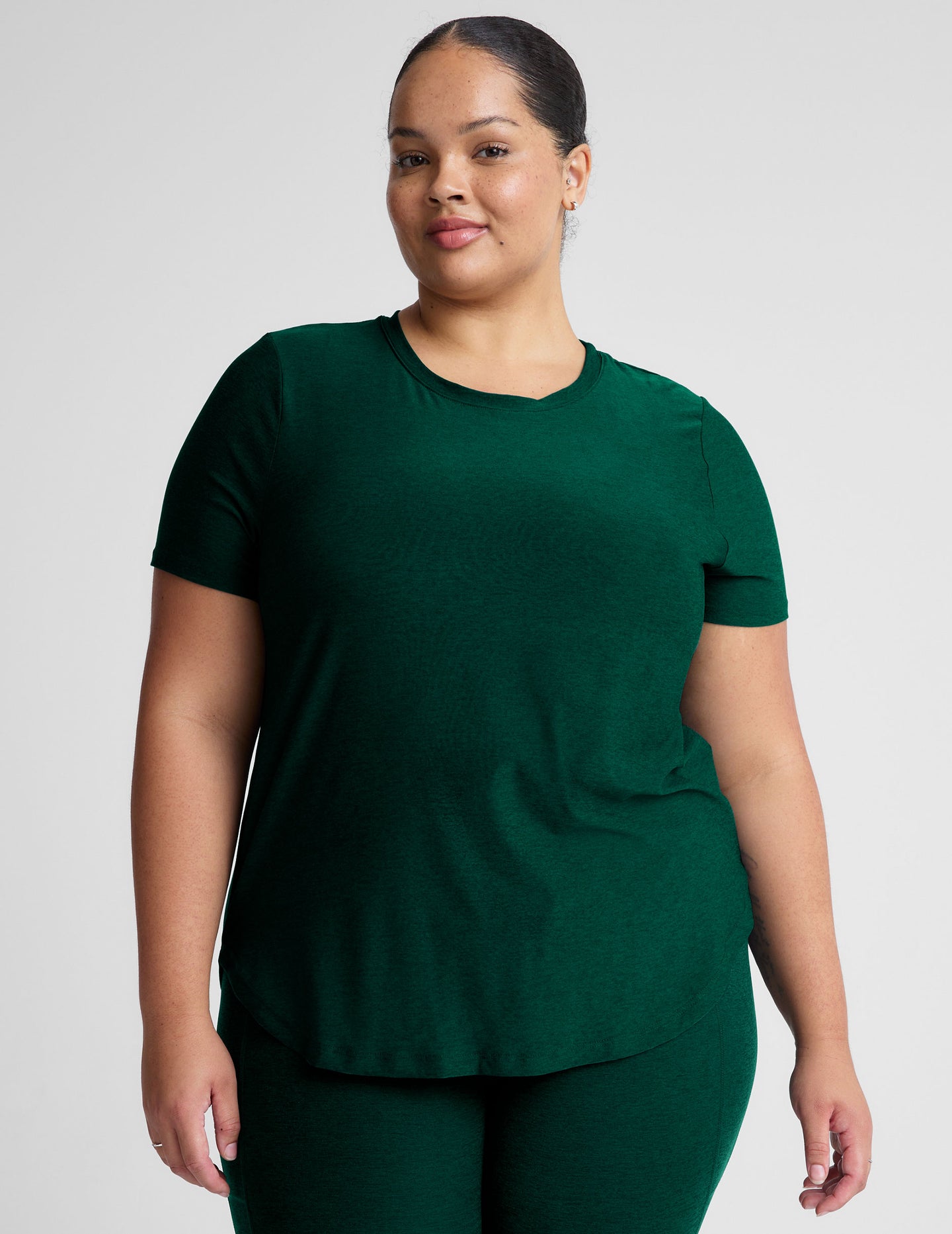 Featherweight On The Down Low Tee | Beyond Yoga