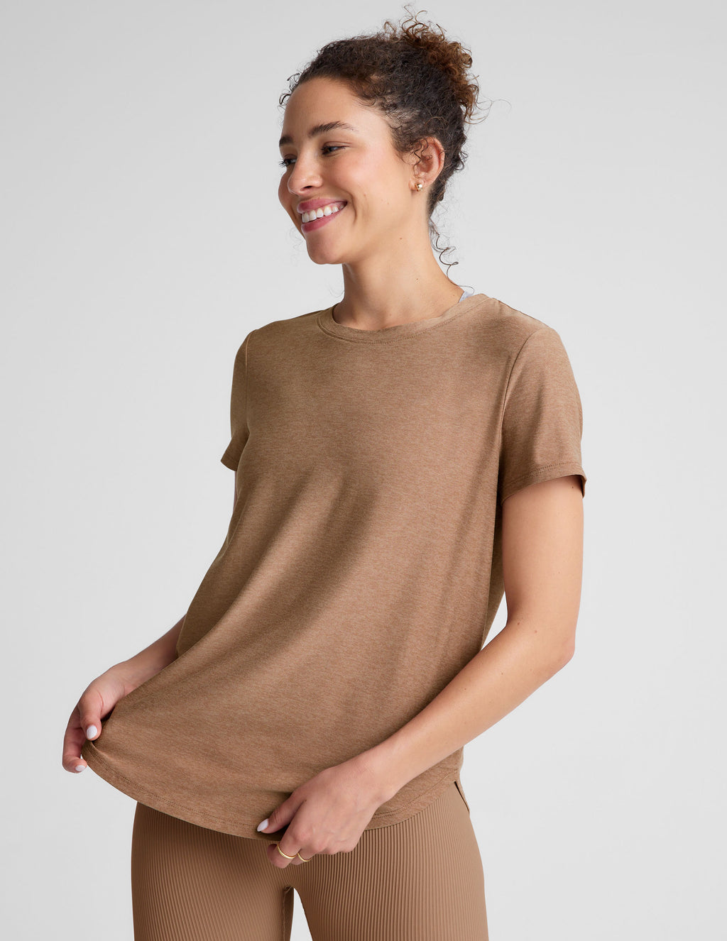 Featherweight On The Down Low Tee | Beyond Yoga