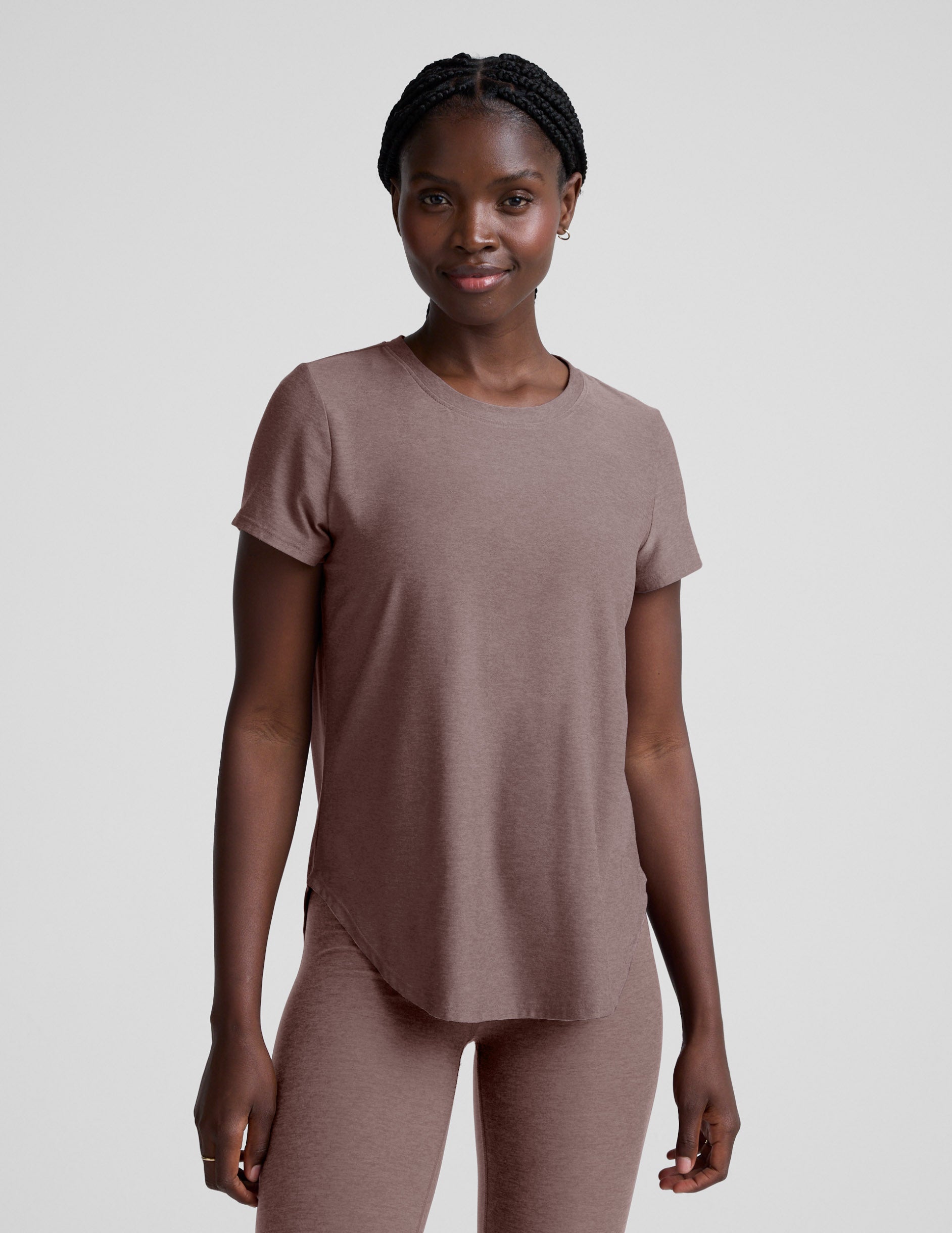 Featherweight On The Down Low Tee | Beyond Yoga