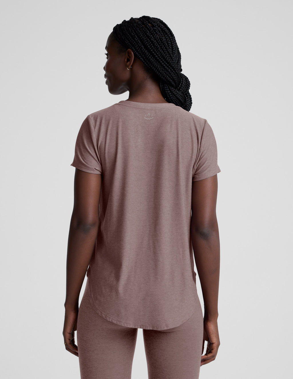 Featherweight On The Down Low Tee | Beyond Yoga