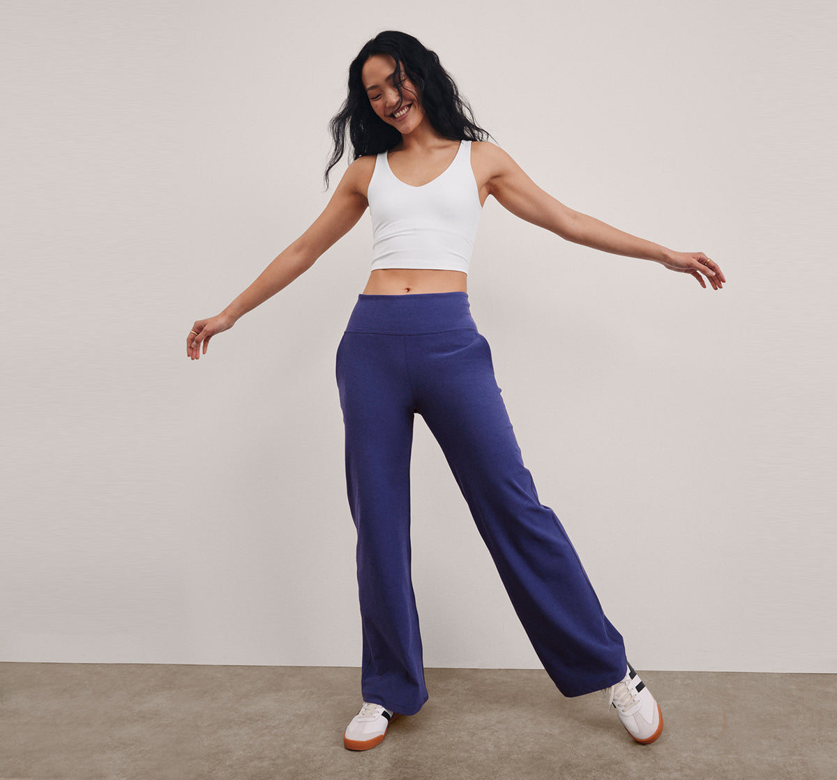 Workout Clothes, Yoga Outfits & Activewear Apparel for Women – Beyond Yoga