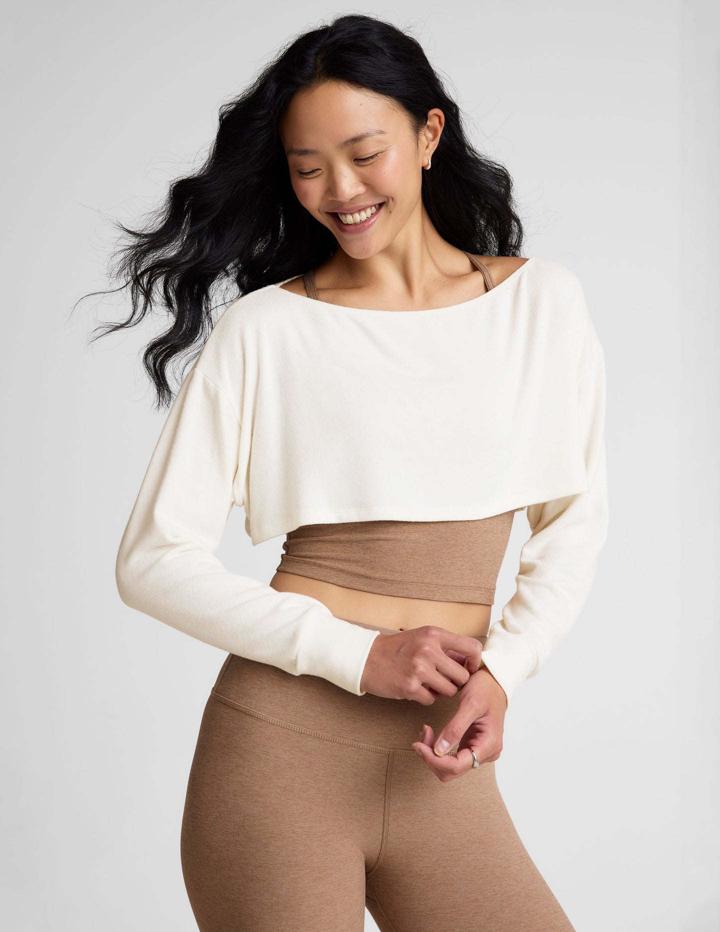 Duet 2-Way Convertible Shrug | Beyond Yoga
