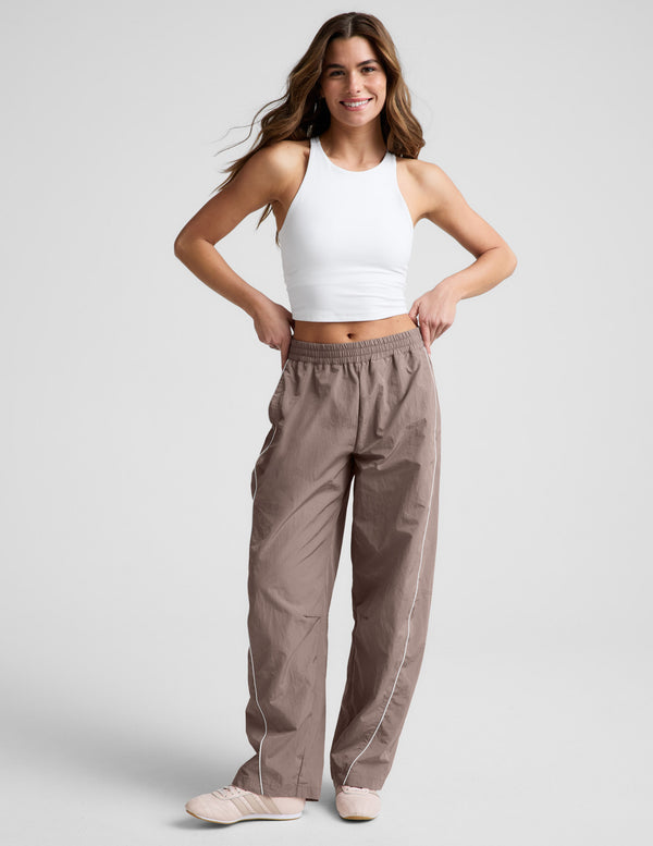 Barrel Leg Pull On Limitless Pant - Rosey Taupe | Beyond Yoga