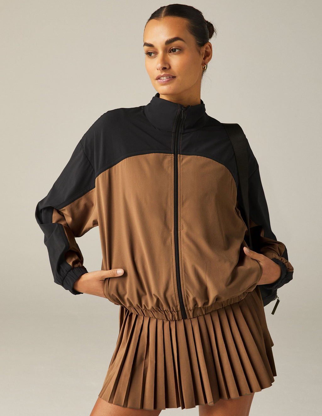 Jackets, Hoodies & Pullovers – Beyond Yoga