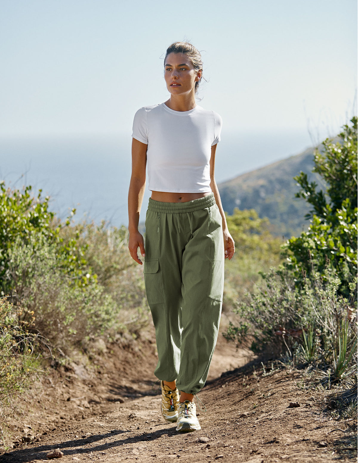 Women's Relaxed Fit Cargo Peak Pants - Olive Branch | Beyond Yoga